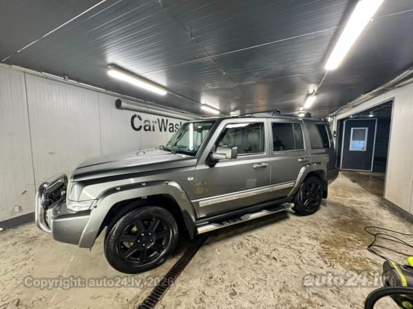 Pelēks Jeep Commander 2011 Tallina, ar dzinēja tilpumu 3.00 L un nobraukumu 262 tūkst. km par 9990 €, foto 3 vietnē AUTOMOTO.COM.LV