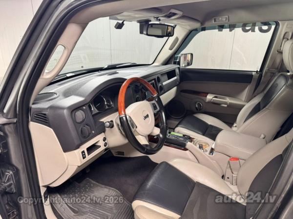 Pelēks Jeep Commander 2011 Tallina, ar dzinēja tilpumu 3.00 L un nobraukumu 262 tūkst. km par 9990 €, foto 6 vietnē AUTOMOTO.COM.LV