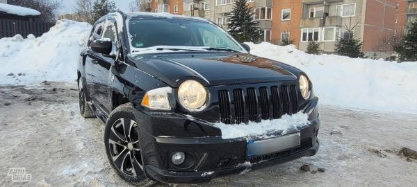 Black Jeep Compass 2008 in Kretinga, with an engine capacity of 2.00 L and mileage of 218 thousand km for 4550 €, photo 1 on AUTOMOTO.COM.LV