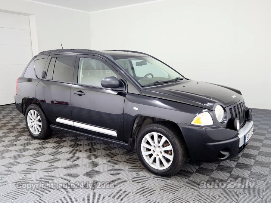 Melns Jeep Compass 2008 Tallina, ar dzinēja tilpumu 2.40 L un nobraukumu 215 tūkst. km par 1999 €, foto 1 vietnē AUTOMOTO.COM.LV