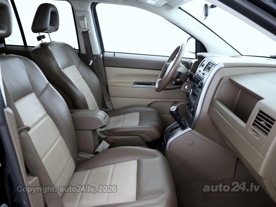Melns Jeep Compass 2008 Tallina, ar dzinēja tilpumu 2.40 L un nobraukumu 215 tūkst. km par 1999 €, foto 7 vietnē AUTOMOTO.COM.LV