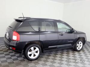 Черный Джип Компас 2011 в Таллин, объемом двигателя 2.00 л и пробегом 102 тыс. км за 4499 €, фото 4 на AUTOMOTO.COM.LV