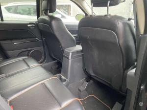 Melns Jeep Compass 2011 Šauļi, ar dzinēja tilpumu 2.14 L un nobraukumu 180 tūkst. km par 4500 €, foto 11 vietnē AUTOMOTO.COM.LV