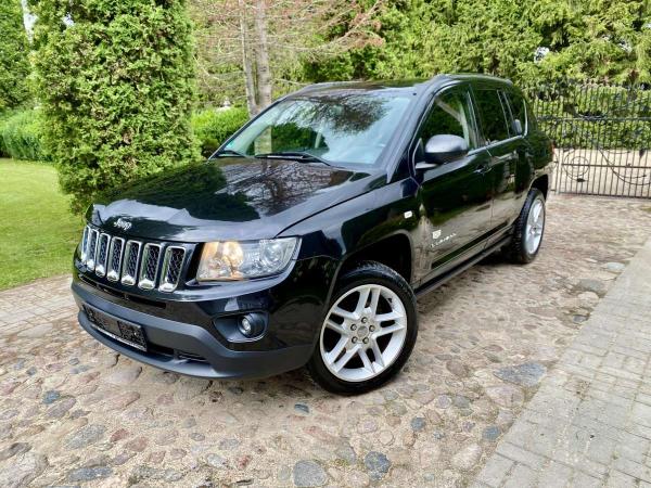 Melns Jeep Compass 2011 Šauļi, ar dzinēja tilpumu 2.14 L un nobraukumu 188 tūkst. km par 4999 €, foto 1 vietnē AUTOMOTO.COM.LV