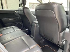 Melns Jeep Compass 2011 Šauļi, ar dzinēja tilpumu 2.14 L un nobraukumu 188 tūkst. km par 4999 €, foto 12 vietnē AUTOMOTO.COM.LV