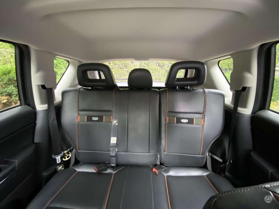Melns Jeep Compass 2011 Šauļi, ar dzinēja tilpumu 2.14 L un nobraukumu 188 tūkst. km par 4999 €, foto 14 vietnē AUTOMOTO.COM.LV