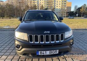 Melns Jeep Compass 2012 Tallina, ar dzinēja tilpumu 2.40 L un nobraukumu 297 tūkst. km par 3800 €, foto  vietnē AUTOMOTO.COM.LV