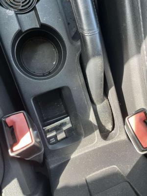 Black Jeep Compass 2012 in Taurage, with an engine capacity of 2.14 L and mileage of 250 thousand km for 2500 €, photo 20 on AUTOMOTO.COM.LV