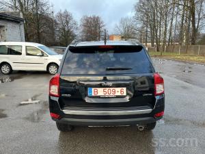 Melns Jeep Compass 2013 Limbaži, ar dzinēja tilpumu 2.20 L un nobraukumu 222 tūkst. km par 6850 €, foto 5 vietnē AUTOMOTO.COM.LV
