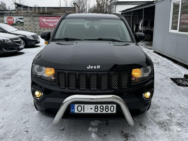 Black Jeep Compass 2014 in Daugavpils, with an engine capacity of 2.20 L and mileage of 0 thousand km for 6400 €, photo 2 on AUTOMOTO.COM.LV