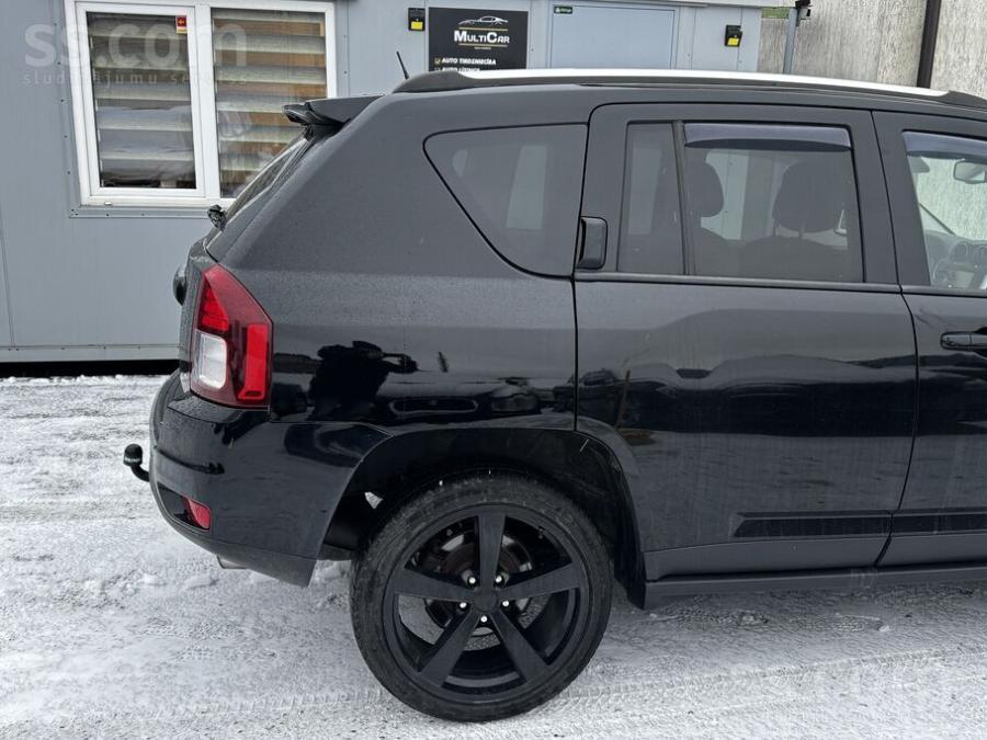 Black Jeep Compass 2014 in Daugavpils, with an engine capacity of 2.20 L and mileage of 0 thousand km for 6400 €, photo 12 on AUTOMOTO.COM.LV
