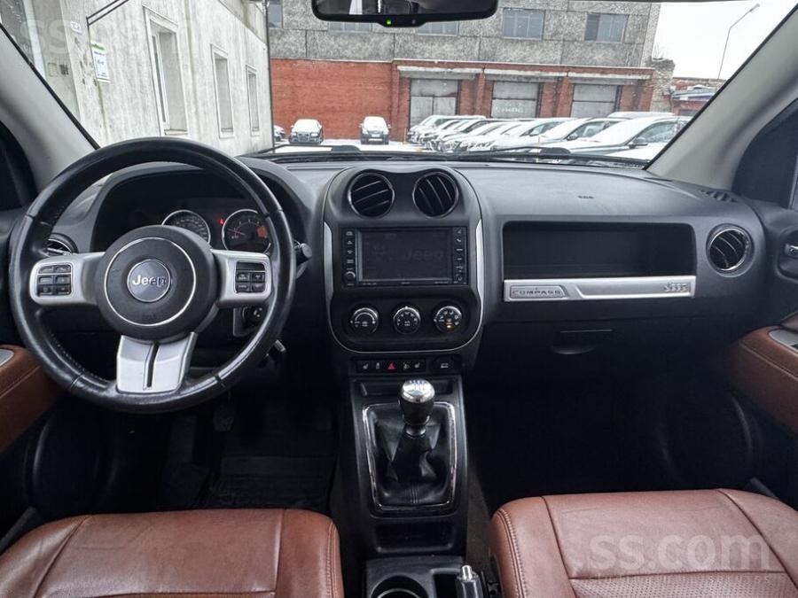 Black Jeep Compass 2014 in Daugavpils, with an engine capacity of 2.20 L and mileage of 0 thousand km for 6400 €, photo 13 on AUTOMOTO.COM.LV