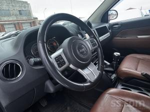 Black Jeep Compass 2014 in Daugavpils, with an engine capacity of 2.20 L and mileage of 0 thousand km for 6400 €, photo 15 on AUTOMOTO.COM.LV