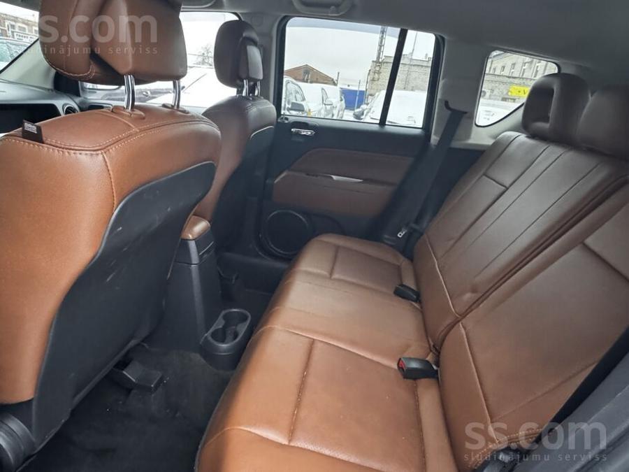 Black Jeep Compass 2014 in Daugavpils, with an engine capacity of 2.20 L and mileage of 0 thousand km for 6400 €, photo 20 on AUTOMOTO.COM.LV