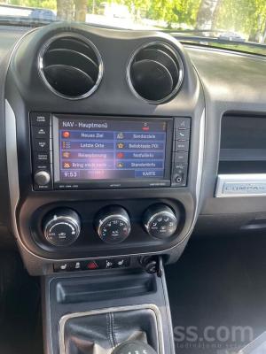 Black Jeep Compass 2014 in Riga, with an engine capacity of 2.20 L and mileage of 182 thousand km for 6390 €, photo 9 on AUTOMOTO.COM.LV