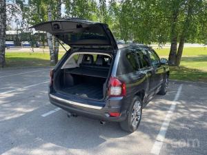 Black Jeep Compass 2014 in Riga, with an engine capacity of 2.20 L and mileage of 182 thousand km for 6390 €, photo 11 on AUTOMOTO.COM.LV