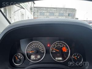 Melns Jeep Compass 2014 Daugavpils, ar dzinēja tilpumu 2.20 L un nobraukumu 0 tūkst. km par 5300 €, foto 26 vietnē AUTOMOTO.COM.LV