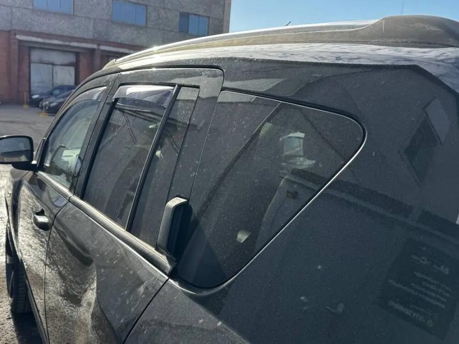 Black Jeep Compass 2014 in Daugavpils, with an engine capacity of 2.20 L and mileage of 131 thousand km for 5300 €, photo 12 on AUTOMOTO.COM.LV