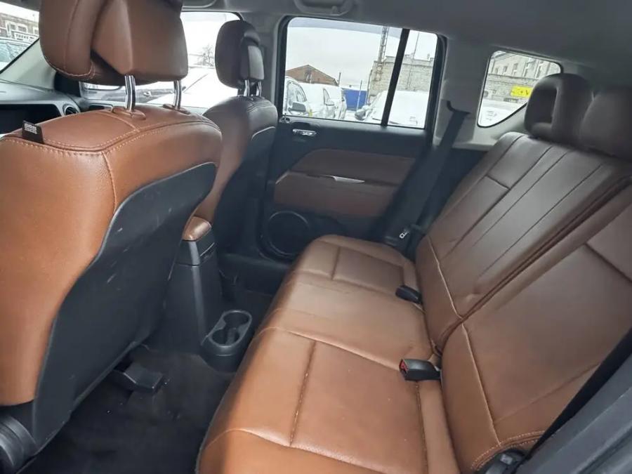 Black Jeep Compass 2014 in Daugavpils, with an engine capacity of 2.20 L and mileage of 131 thousand km for 5300 €, photo 20 on AUTOMOTO.COM.LV