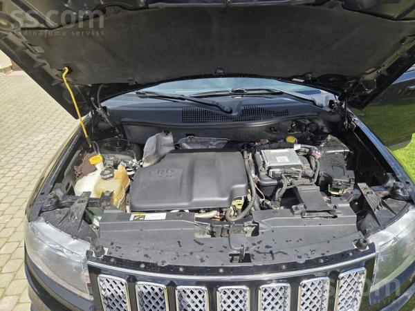 Black Jeep Compass 2014 in Riga, with an engine capacity of 2.20 L and mileage of 196 thousand km for 6450 €, photo 2 on AUTOMOTO.COM.LV