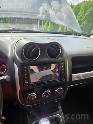 Melns Jeep Compass 2014 Rīga, ar dzinēja tilpumu 2.20 L un nobraukumu 196 tūkst. km par 6450 €, foto 4 vietnē AUTOMOTO.COM.LV