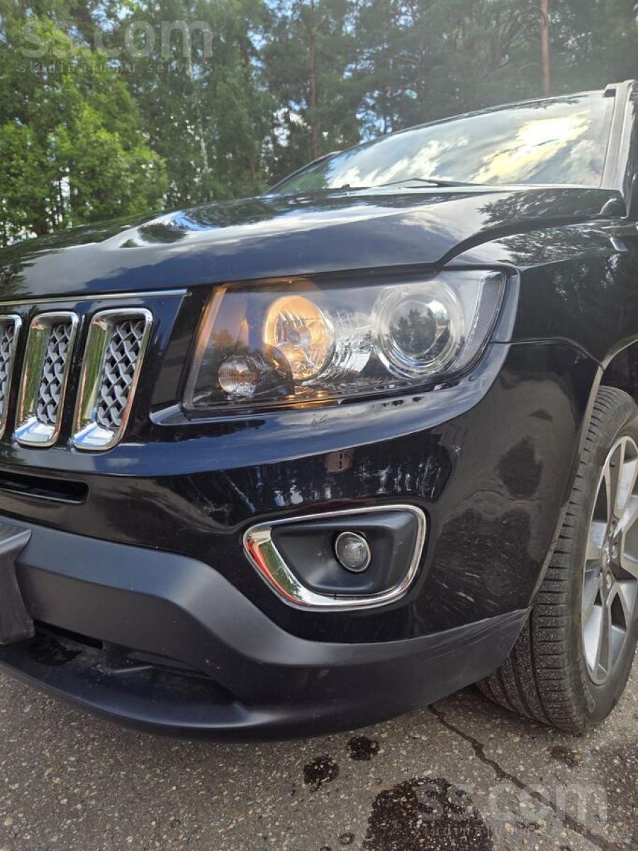 Melns Jeep Compass 2014 Rīga, ar dzinēja tilpumu 2.20 L un nobraukumu 196 tūkst. km par 6450 €, foto 5 vietnē AUTOMOTO.COM.LV
