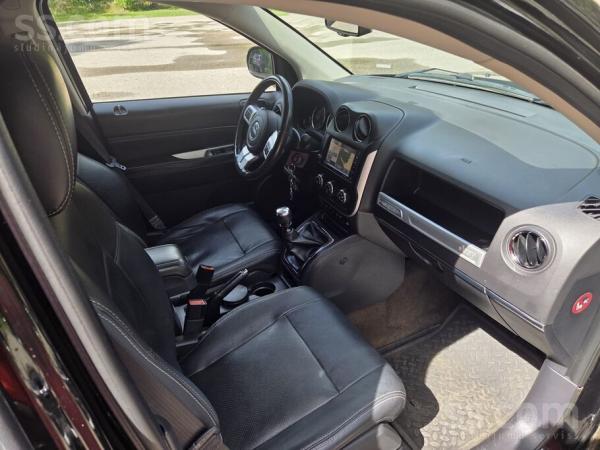 Black Jeep Compass 2014 in Riga, with an engine capacity of 2.20 L and mileage of 196 thousand km for 6450 €, photo 8 on AUTOMOTO.COM.LV