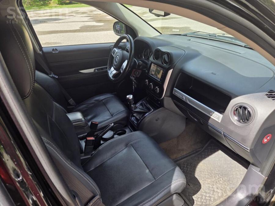 Melns Jeep Compass 2014 Rīga, ar dzinēja tilpumu 2.20 L un nobraukumu 196 tūkst. km par 6450 €, foto 9 vietnē AUTOMOTO.COM.LV