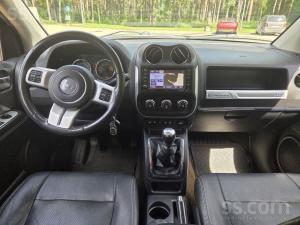 Melns Jeep Compass 2014 Rīga, ar dzinēja tilpumu 2.20 L un nobraukumu 196 tūkst. km par 6450 €, foto 10 vietnē AUTOMOTO.COM.LV