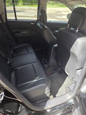 Melns Jeep Compass 2014 Rīga, ar dzinēja tilpumu 2.20 L un nobraukumu 196 tūkst. km par 6450 €, foto 12 vietnē AUTOMOTO.COM.LV