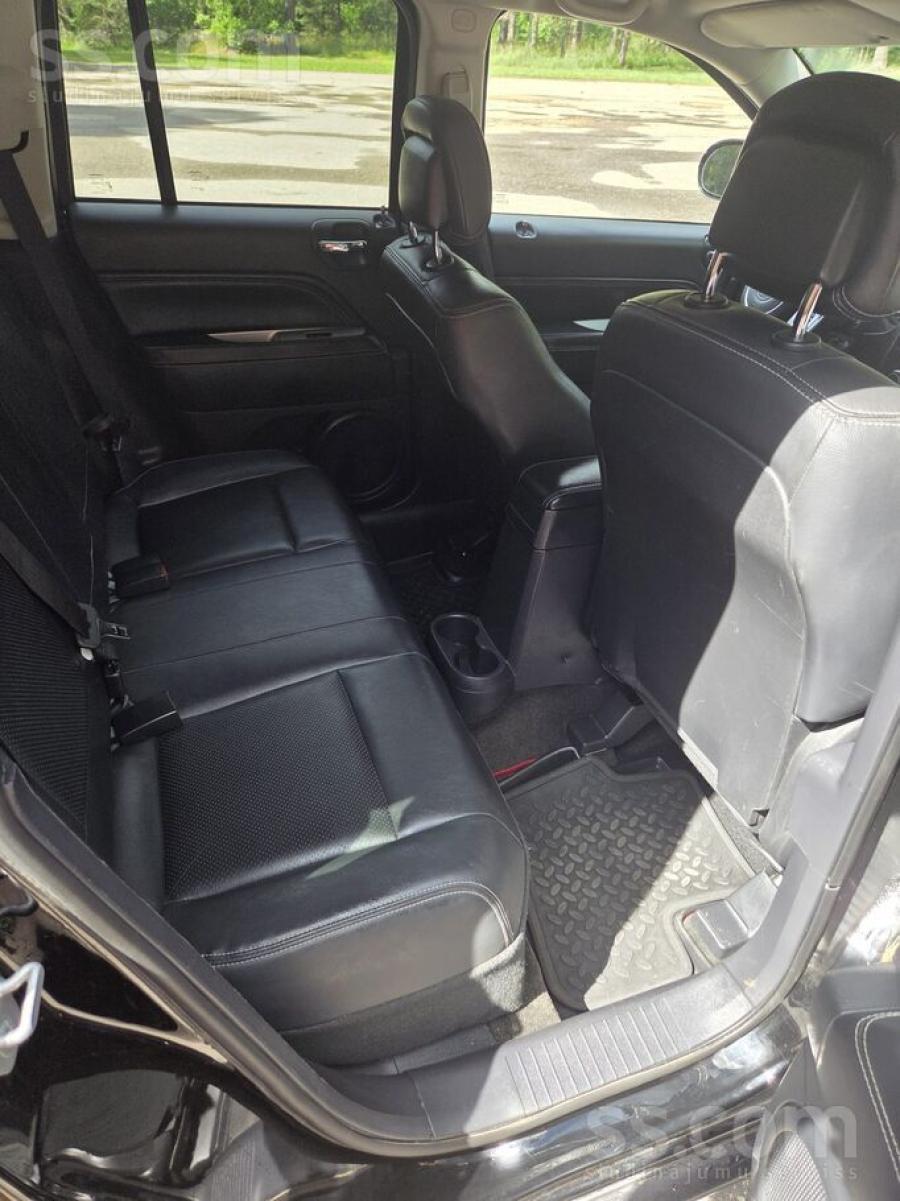 Melns Jeep Compass 2014 Rīga, ar dzinēja tilpumu 2.20 L un nobraukumu 196 tūkst. km par 6450 €, foto 12 vietnē AUTOMOTO.COM.LV