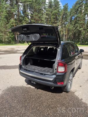 Melns Jeep Compass 2014 Rīga, ar dzinēja tilpumu 2.20 L un nobraukumu 196 tūkst. km par 6450 €, foto 13 vietnē AUTOMOTO.COM.LV