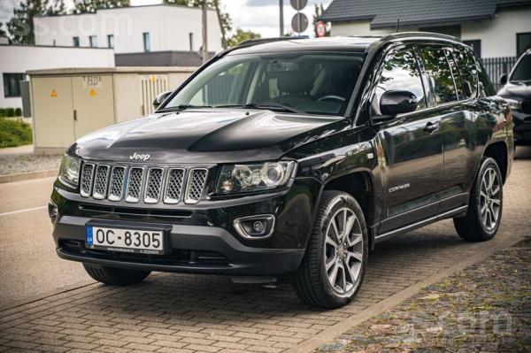 Melns Jeep Compass 2014 Rīga, ar dzinēja tilpumu 2.20 L un nobraukumu 196 tūkst. km par 4990 €, foto 1 vietnē AUTOMOTO.COM.LV