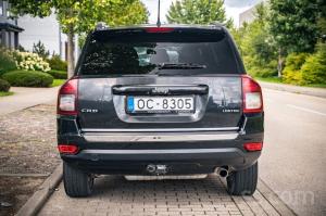 Black Jeep Compass 2014 in Riga, with an engine capacity of 2.20 L and mileage of 196 thousand km for 4990 €, photo 6 on AUTOMOTO.COM.LV