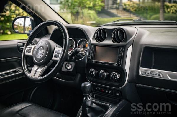 Melns Jeep Compass 2014 Rīga, ar dzinēja tilpumu 2.20 L un nobraukumu 196 tūkst. km par 4990 €, foto 8 vietnē AUTOMOTO.COM.LV