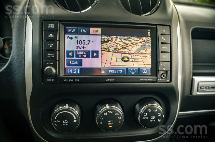 Black Jeep Compass 2014 in Riga, with an engine capacity of 2.20 L and mileage of 196 thousand km for 4990 €, photo 10 on AUTOMOTO.COM.LV
