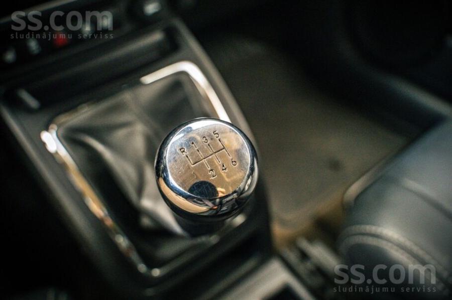 Black Jeep Compass 2014 in Riga, with an engine capacity of 2.20 L and mileage of 196 thousand km for 4990 €, photo 22 on AUTOMOTO.COM.LV