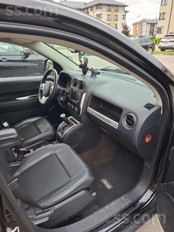 Melns Jeep Compass 2014 Rīga, ar dzinēja tilpumu 2.00 L un nobraukumu 160 tūkst. km par 4200 €, foto 7 vietnē AUTOMOTO.COM.LV