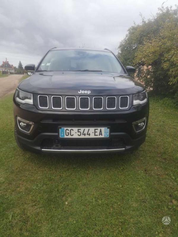Black Jeep Compass 2017 in Taurage, with an engine capacity of 2.00 L and mileage of 170 thousand km for 12000 €, photo 1 on AUTOMOTO.COM.LV