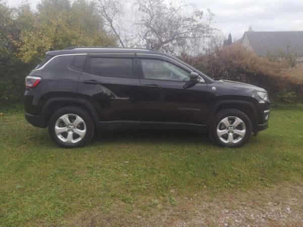 Black Jeep Compass 2017 in Taurage, with an engine capacity of 2.00 L and mileage of 170 thousand km for 12000 €, photo 4 on AUTOMOTO.COM.LV
