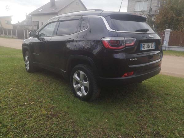 Black Jeep Compass 2017 in Taurage, with an engine capacity of 2.00 L and mileage of 170 thousand km for 12000 €, photo 7 on AUTOMOTO.COM.LV