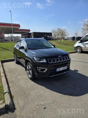 Melns Jeep Compass 2017 Rīga, ar dzinēja tilpumu 2.00 L un nobraukumu 124 tūkst. km par 13800 €, foto  vietnē AUTOMOTO.COM.LV