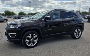 Black Jeep Compass 2017 in Marijampole, with an engine capacity of 1.96 L and mileage of 250 thousand km for 9500 €, photo 5 on AUTOMOTO.COM.LV