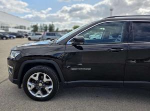 Black Jeep Compass 2017 in Marijampole, with an engine capacity of 1.96 L and mileage of 250 thousand km for 9500 €, photo 13 on AUTOMOTO.COM.LV