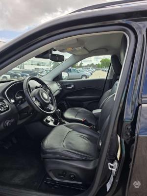 Black Jeep Compass 2017 in Marijampole, with an engine capacity of 1.96 L and mileage of 250 thousand km for 9500 €, photo 23 on AUTOMOTO.COM.LV
