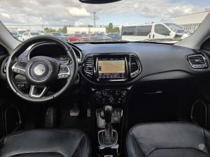 Black Jeep Compass 2017 in Marijampole, with an engine capacity of 1.96 L and mileage of 250 thousand km for 9500 €, photo 25 on AUTOMOTO.COM.LV