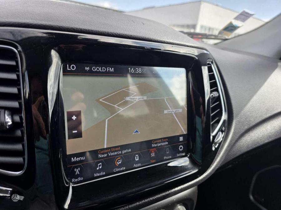 Black Jeep Compass 2017 in Marijampole, with an engine capacity of 1.96 L and mileage of 250 thousand km for 9500 €, photo 31 on AUTOMOTO.COM.LV