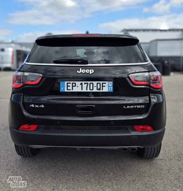 Melns Jeep Compass 2017 Marijampole, ar dzinēja tilpumu 2.00 L un nobraukumu 250 tūkst. km par 9500 €, foto 8 vietnē AUTOMOTO.COM.LV