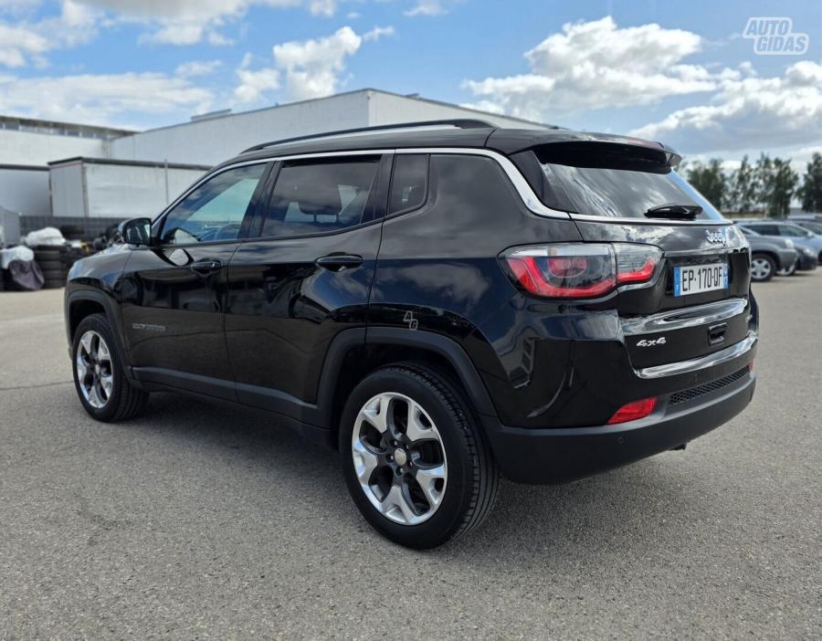 Melns Jeep Compass 2017 Marijampole, ar dzinēja tilpumu 2.00 L un nobraukumu 250 tūkst. km par 9500 €, foto 10 vietnē AUTOMOTO.COM.LV