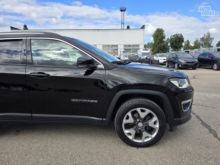 Melns Jeep Compass 2017 Marijampole, ar dzinēja tilpumu 2.00 L un nobraukumu 250 tūkst. km par 9500 €, foto 15 vietnē AUTOMOTO.COM.LV
